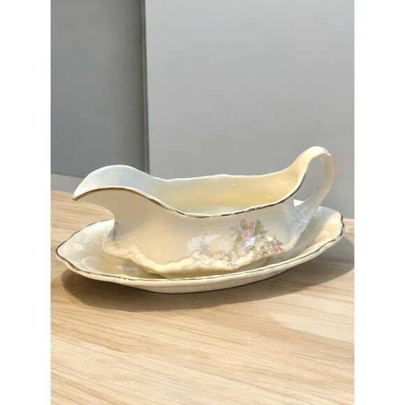 Homer Laughlin | Dining | Vintage Homer Laughlin Jean Gravy Boat And ...